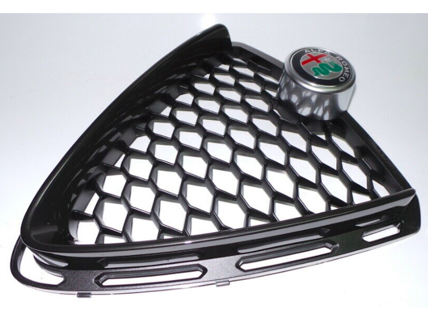 Alfa Romeo Replacement Grille With Black Surround - 6VX85U00AA | Alfa ...