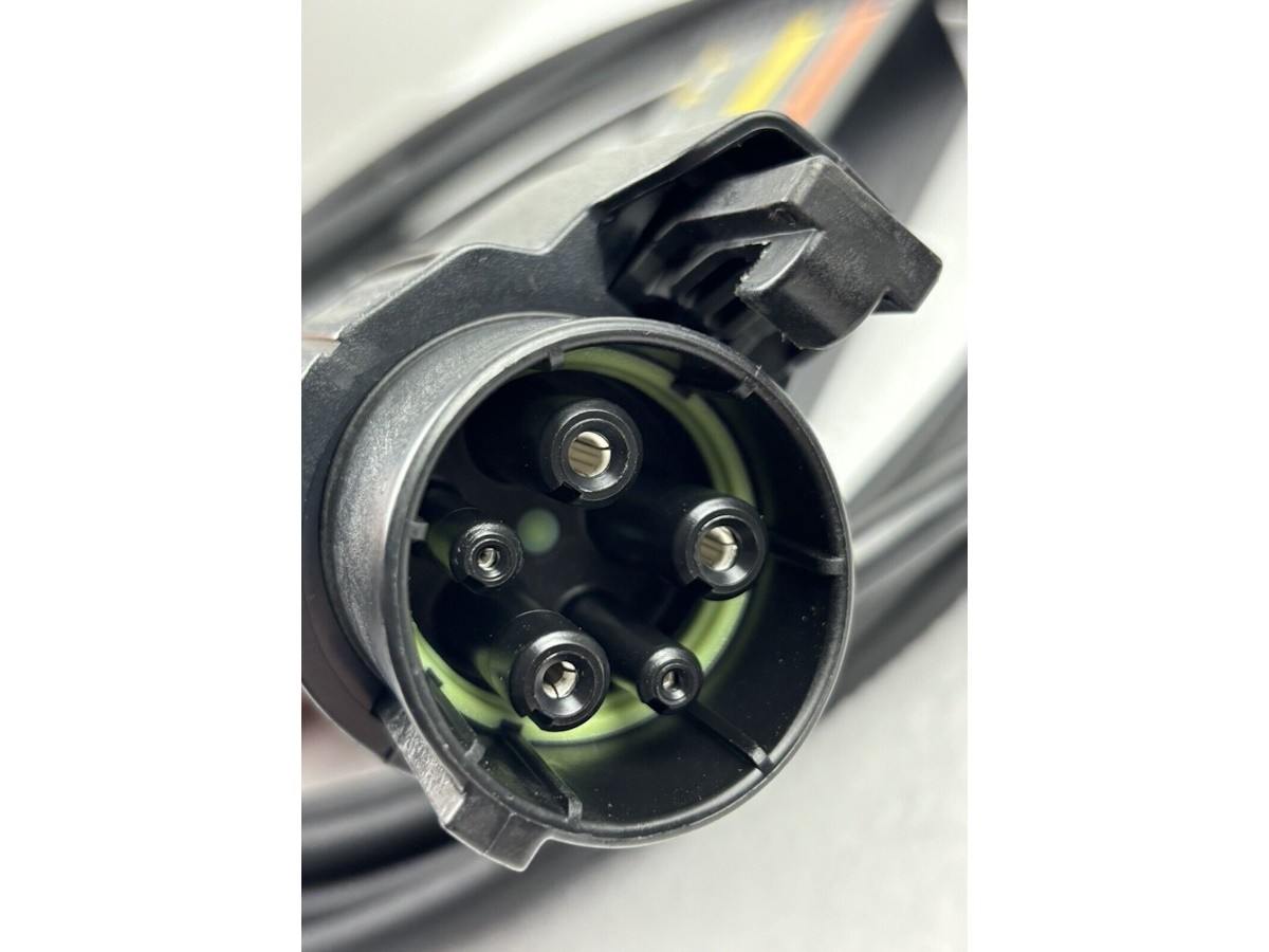 Mopar Plug In Level 1 Vehicle Charger For 4xe OE Replacement 120V ...