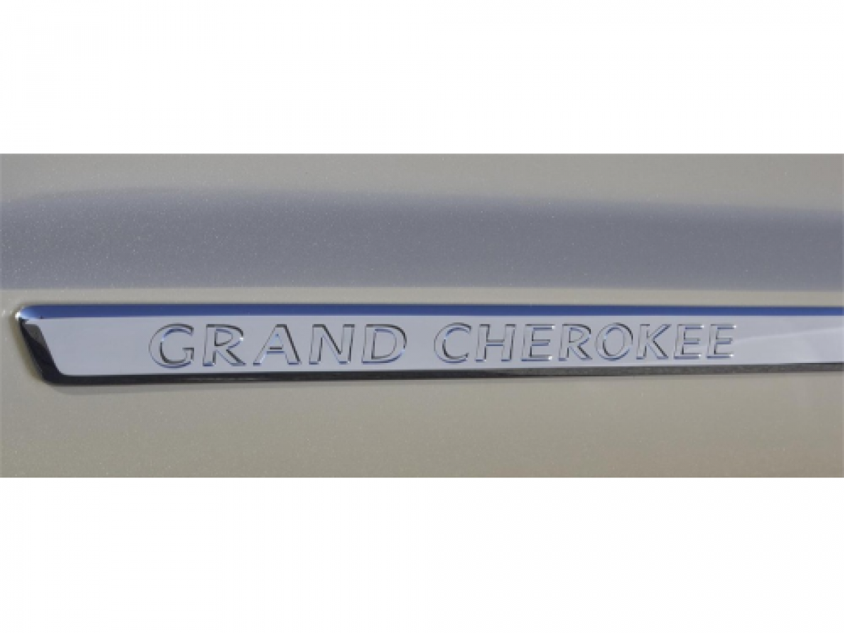 Mopar Chrome Molding