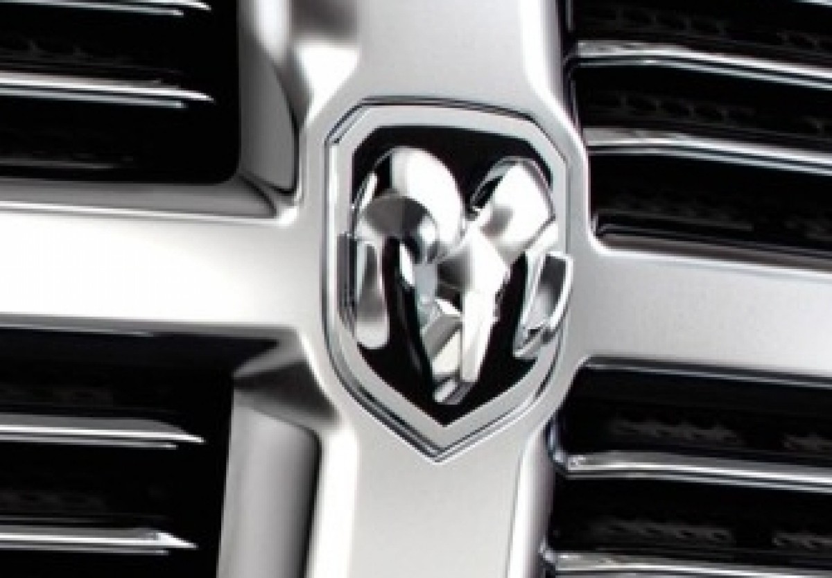 Genuine Mopar Emblem Ram's Head Grille Medallion 68140322AA, 51% OFF