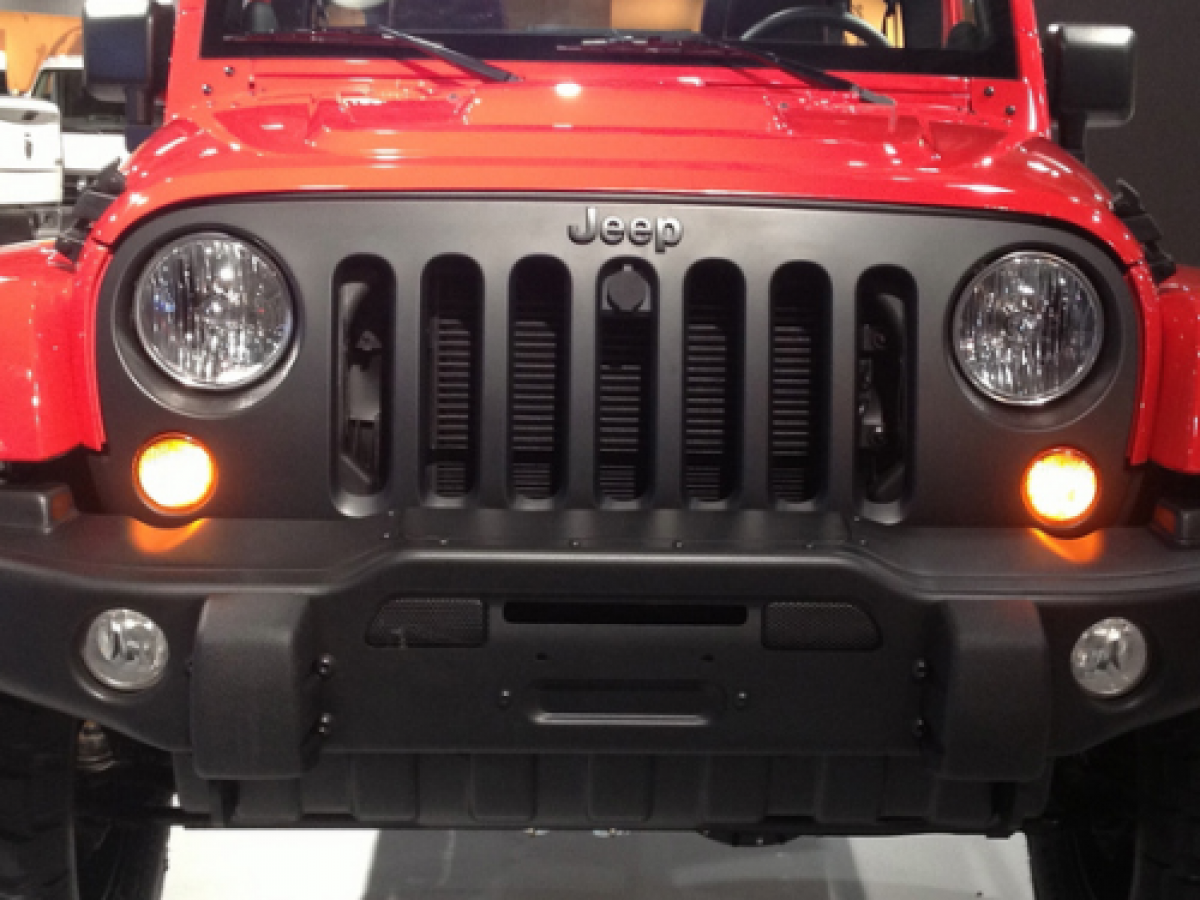 Mopar Grille Satin Black - 82213772AB | All Mopar Parts