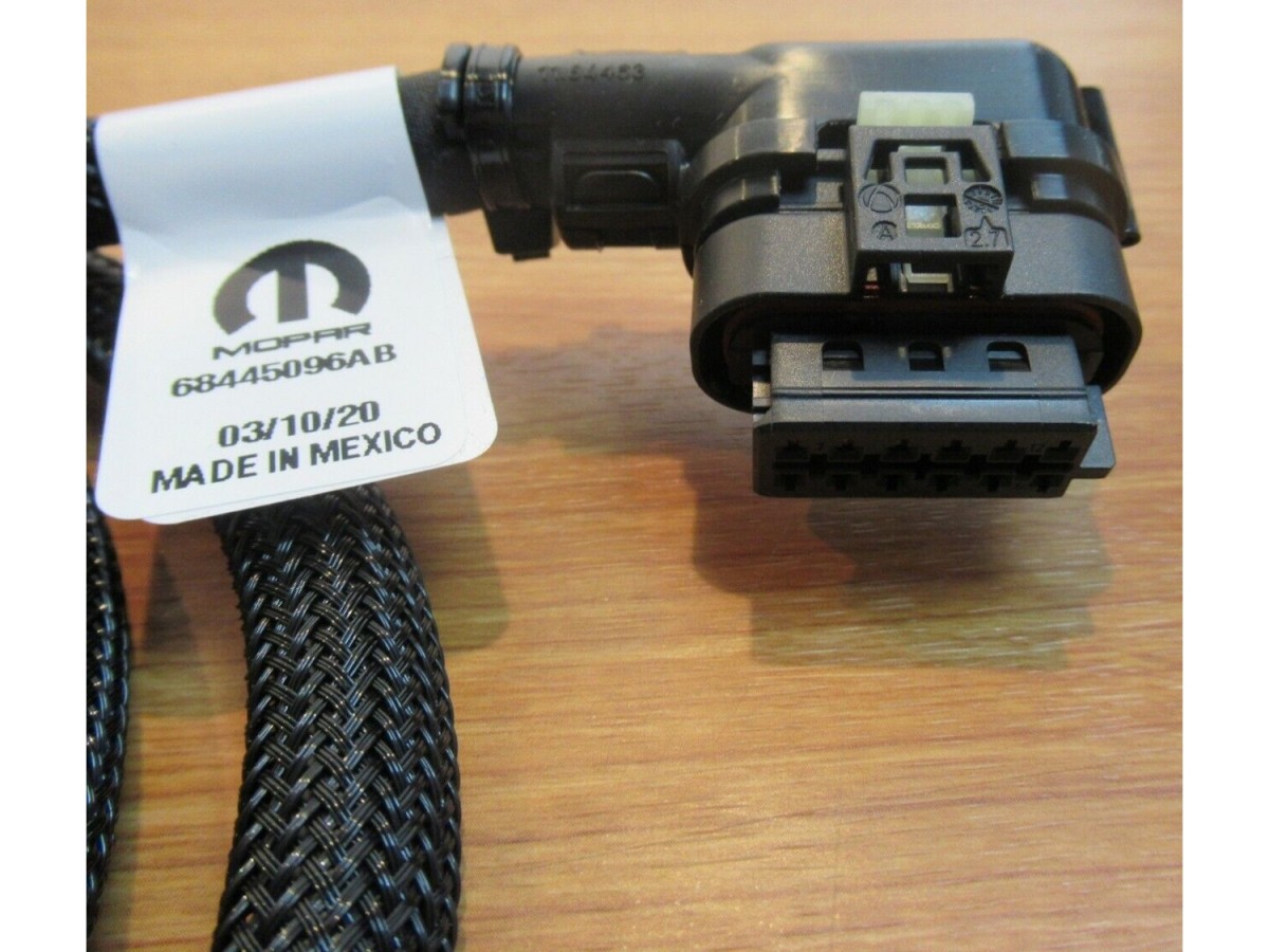 Mopar Goose Neck / Fifth Wheel Trailer Camera Wiring Harness ...