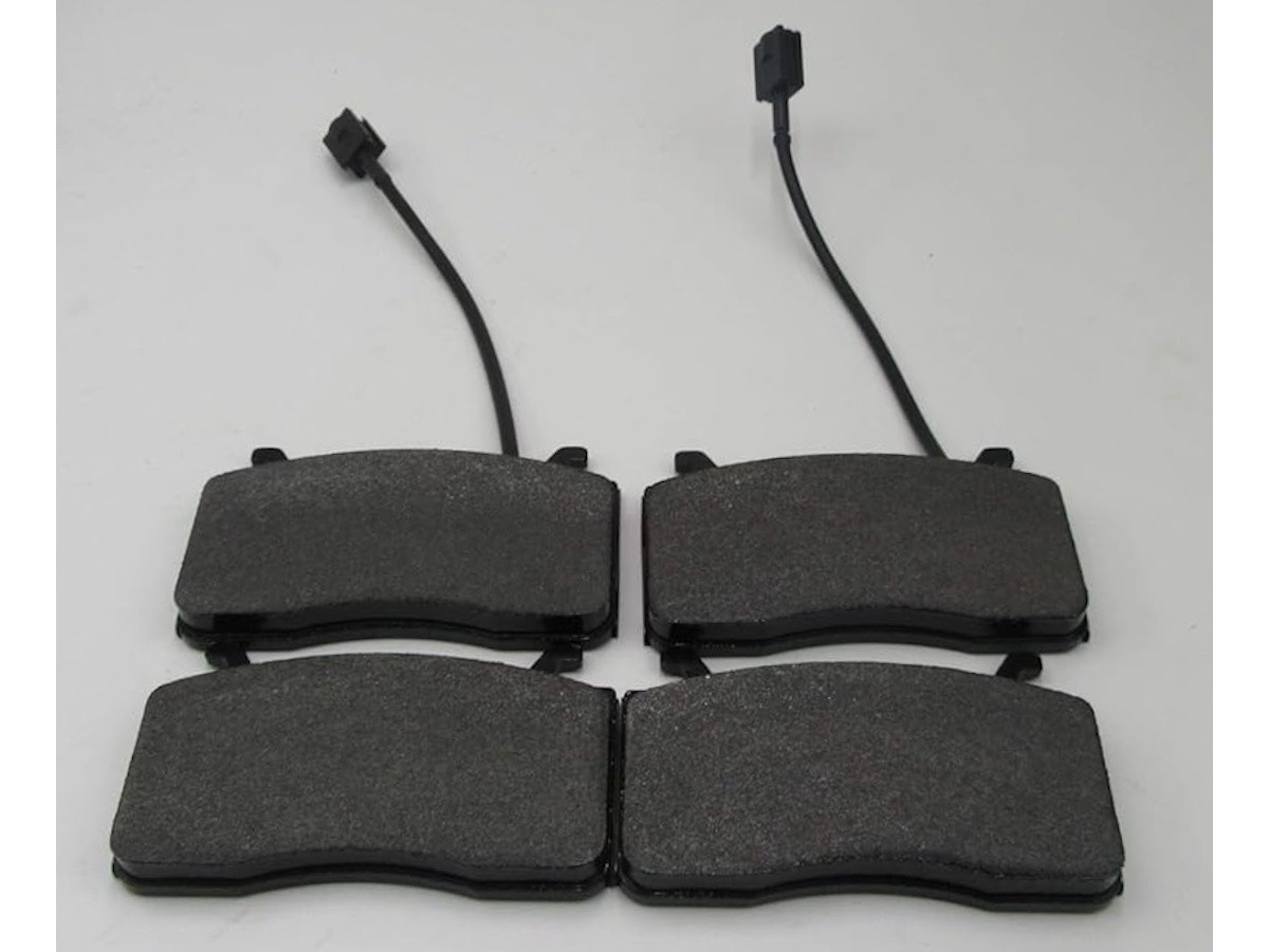 Alfa Romeo Brembo Front Brake Pad Set - 68584361AA | Alfa Online Parts