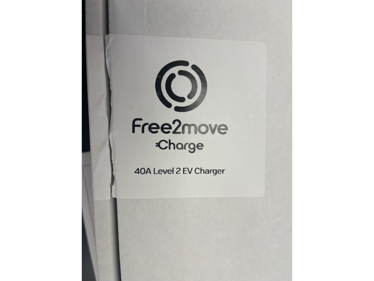 Alfa Romeo Level 2 40 Amp Electric Vehicle Charging Station Indoor ...